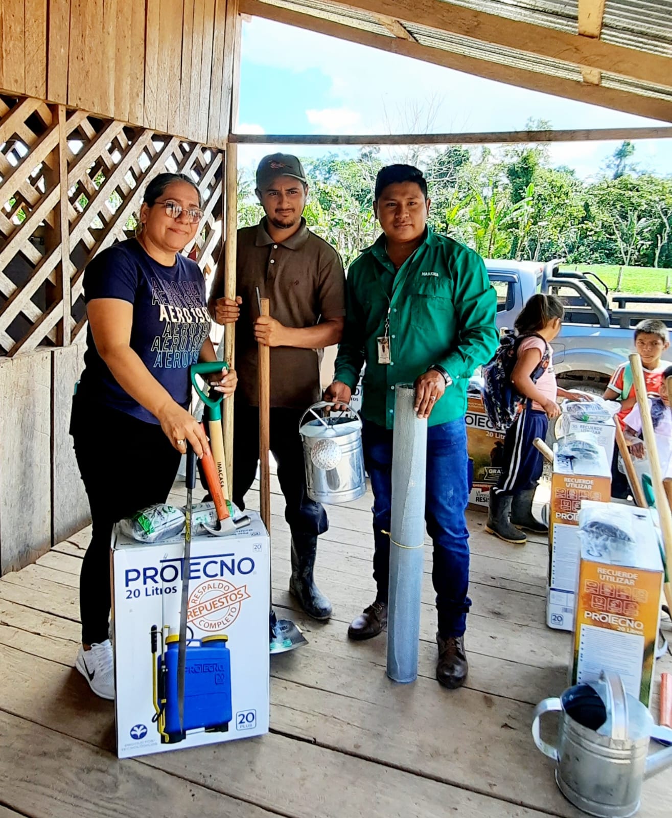 MARENA contribuye a la preservación del Medio Ambiente con entrega de ...
